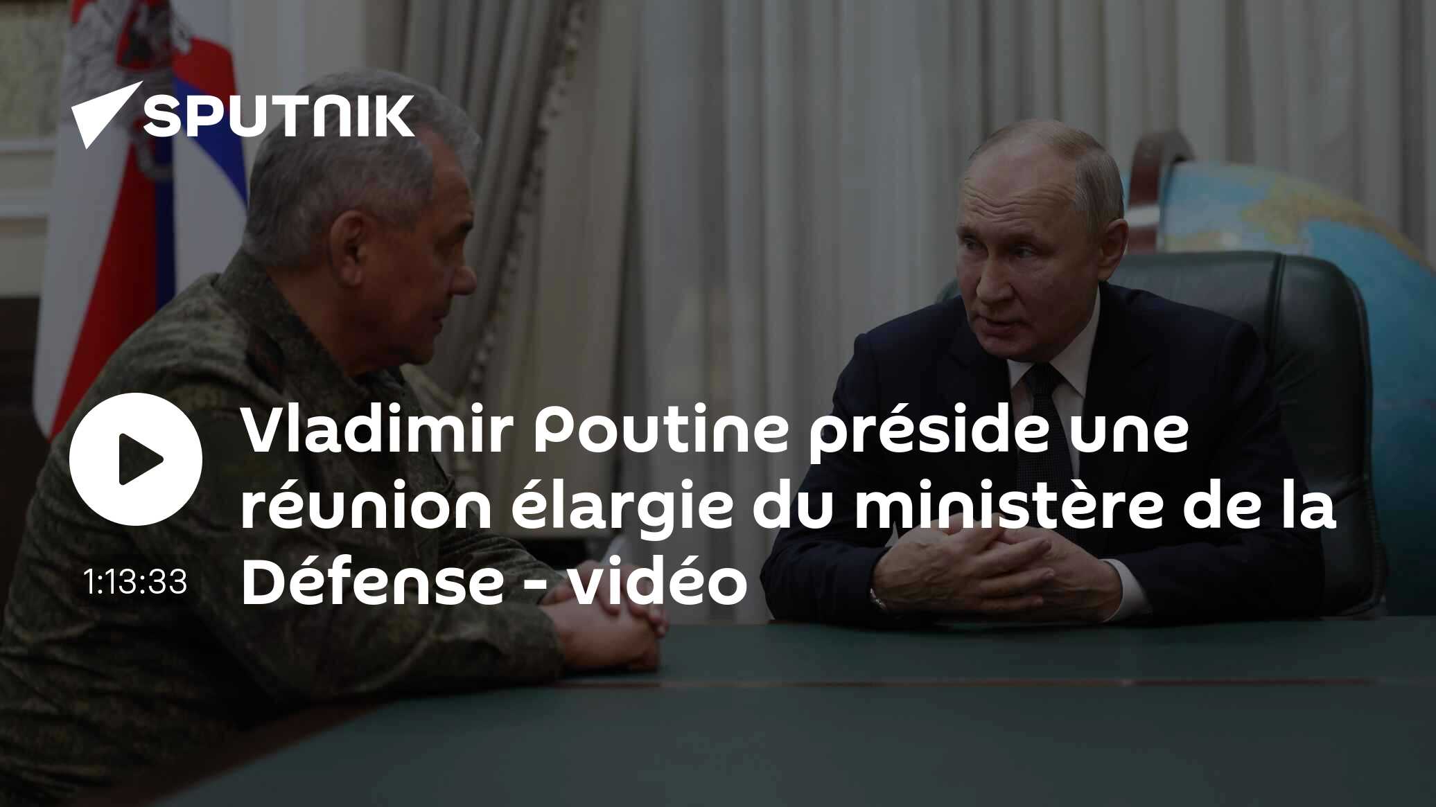 Vladimir Poutine préside une réunion élargie du ministère de la Défense ...