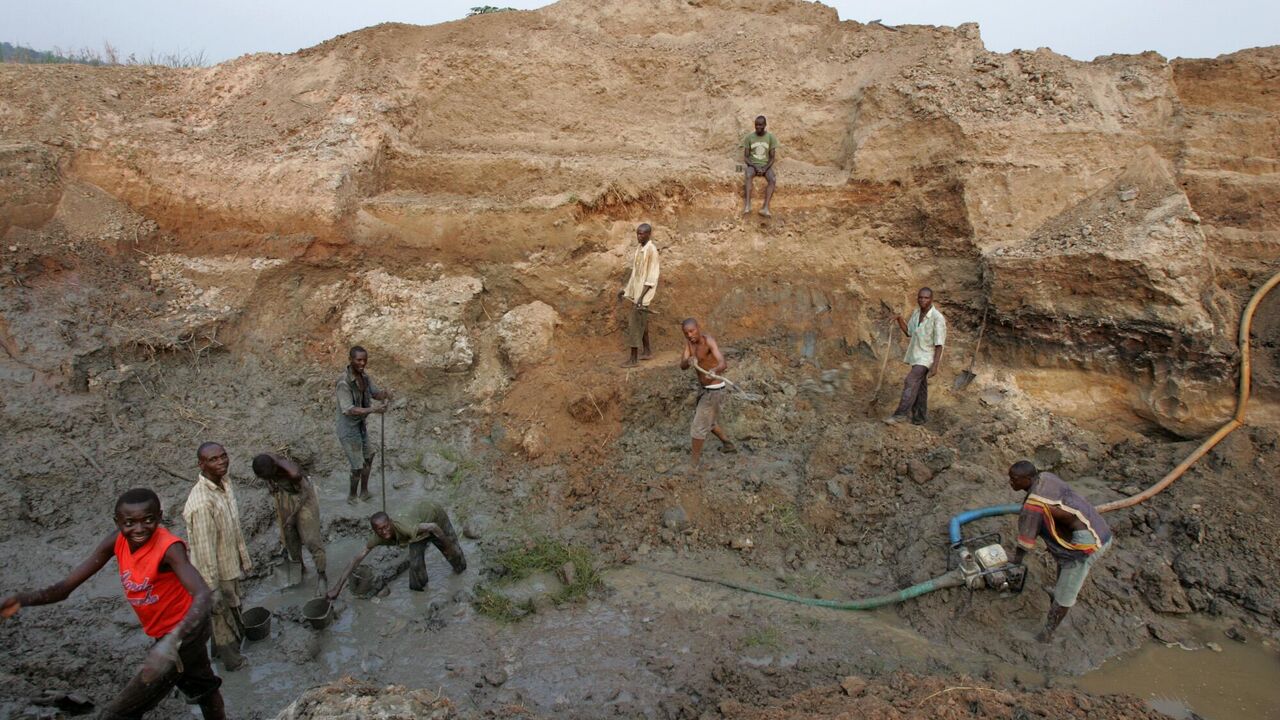 New Evidence Fuels DR Congo's Claims of Apple's 'Blood Minerals' Supply ...