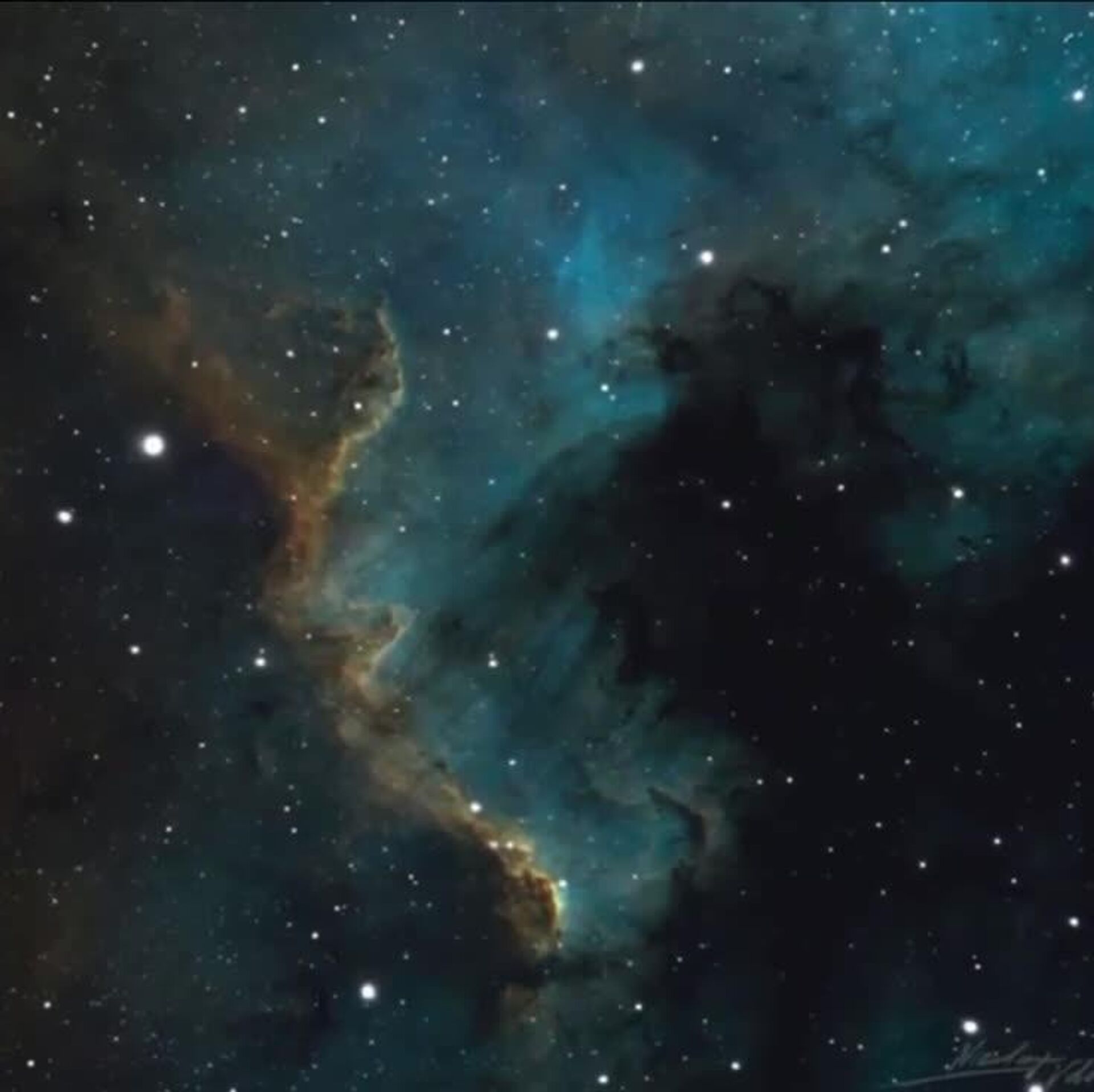 La "naissance" des étoiles sur le "Mur du Cygne" présentée par l’agence ...