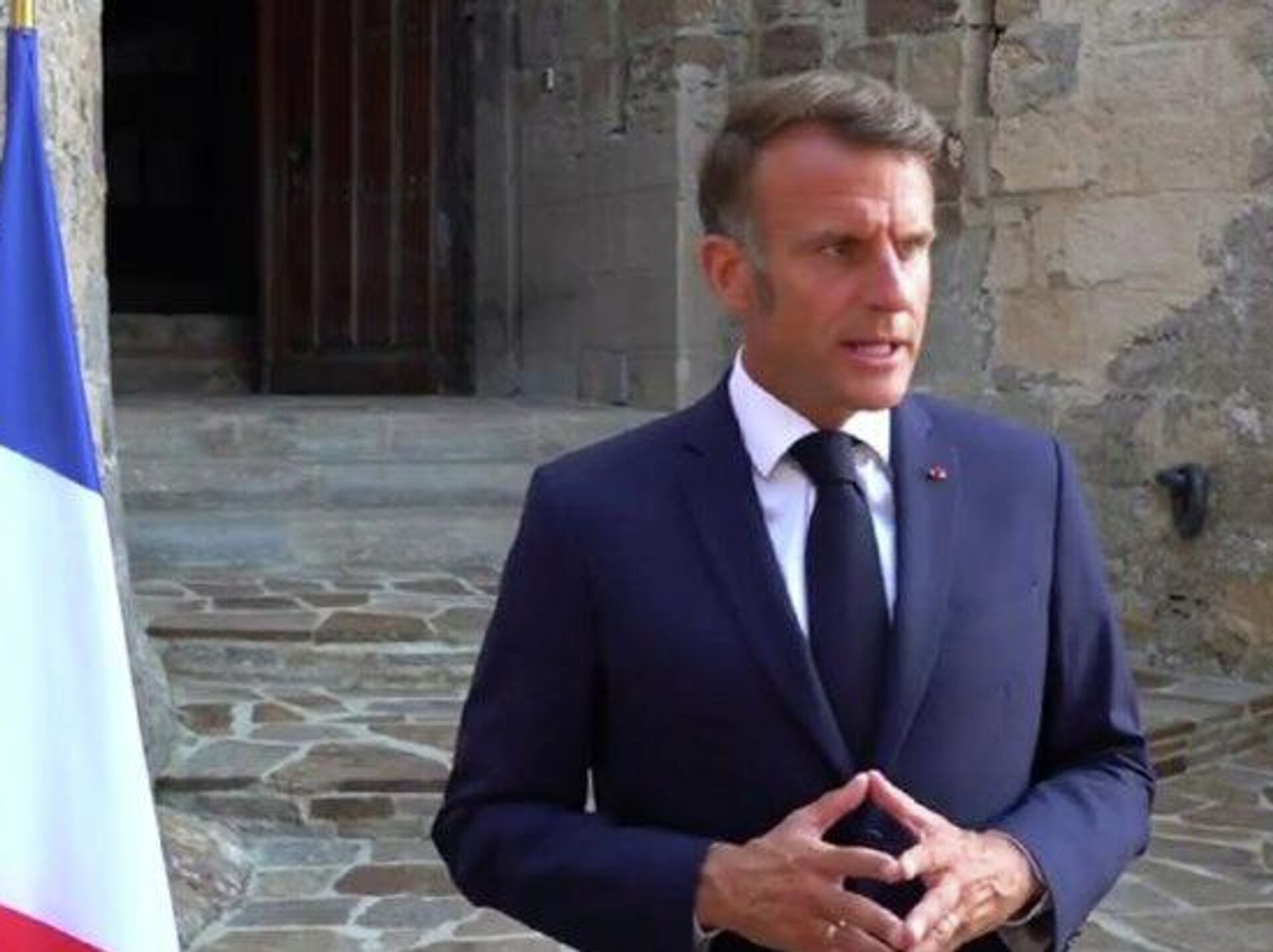"Macron se retrouve piégé": un homme politique français sur le discours ...