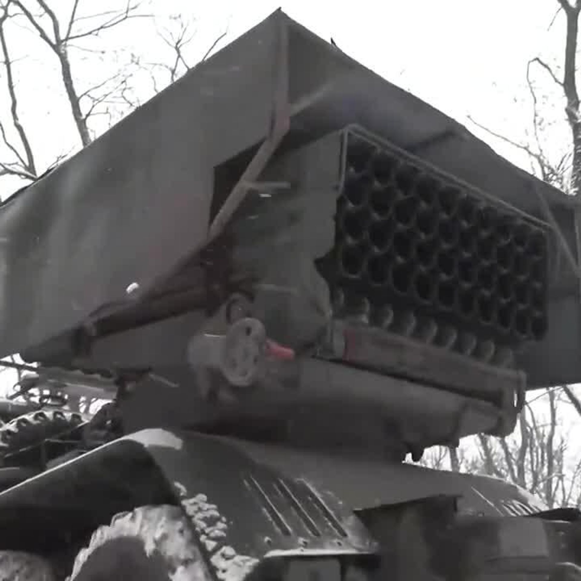 Russian 'Grad' MLRS Crews Deliver Series of Strikes Against Ukrainian ...
