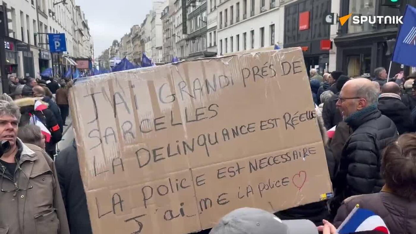 "La police est nécessaire, on aime la police": une manifestation a lieu ...